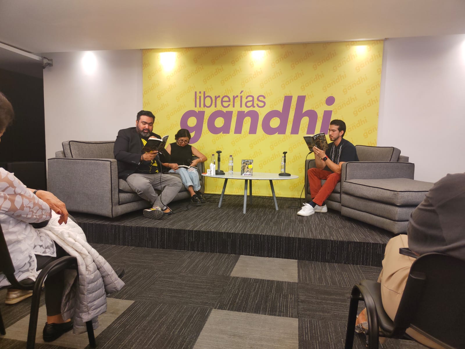 La joya robada – Sigamos leyendo